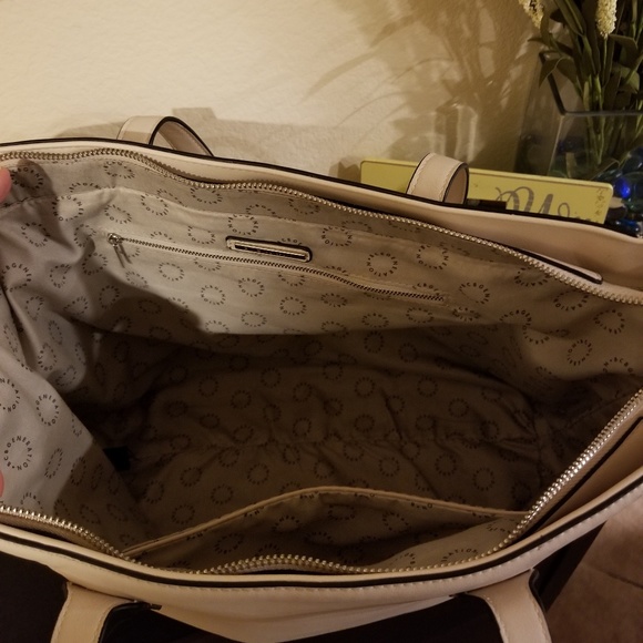 BCBGeneration | Bags | Bcbgenration Tote | Poshmark